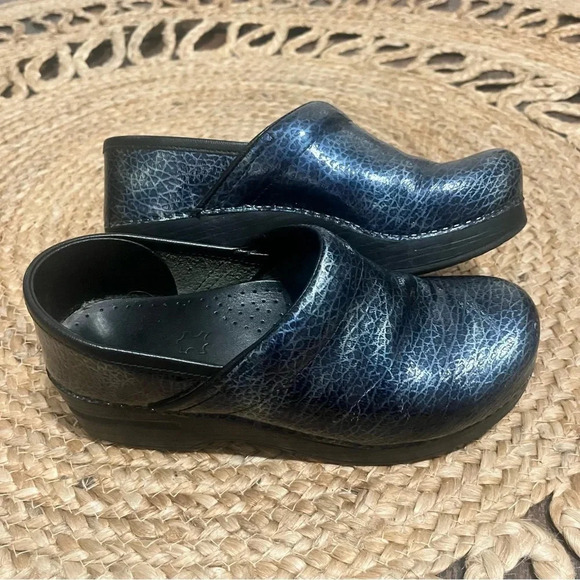 Dansko | Shoes | Like New Gorgeous Snakeskin Print Blue Dansko ...